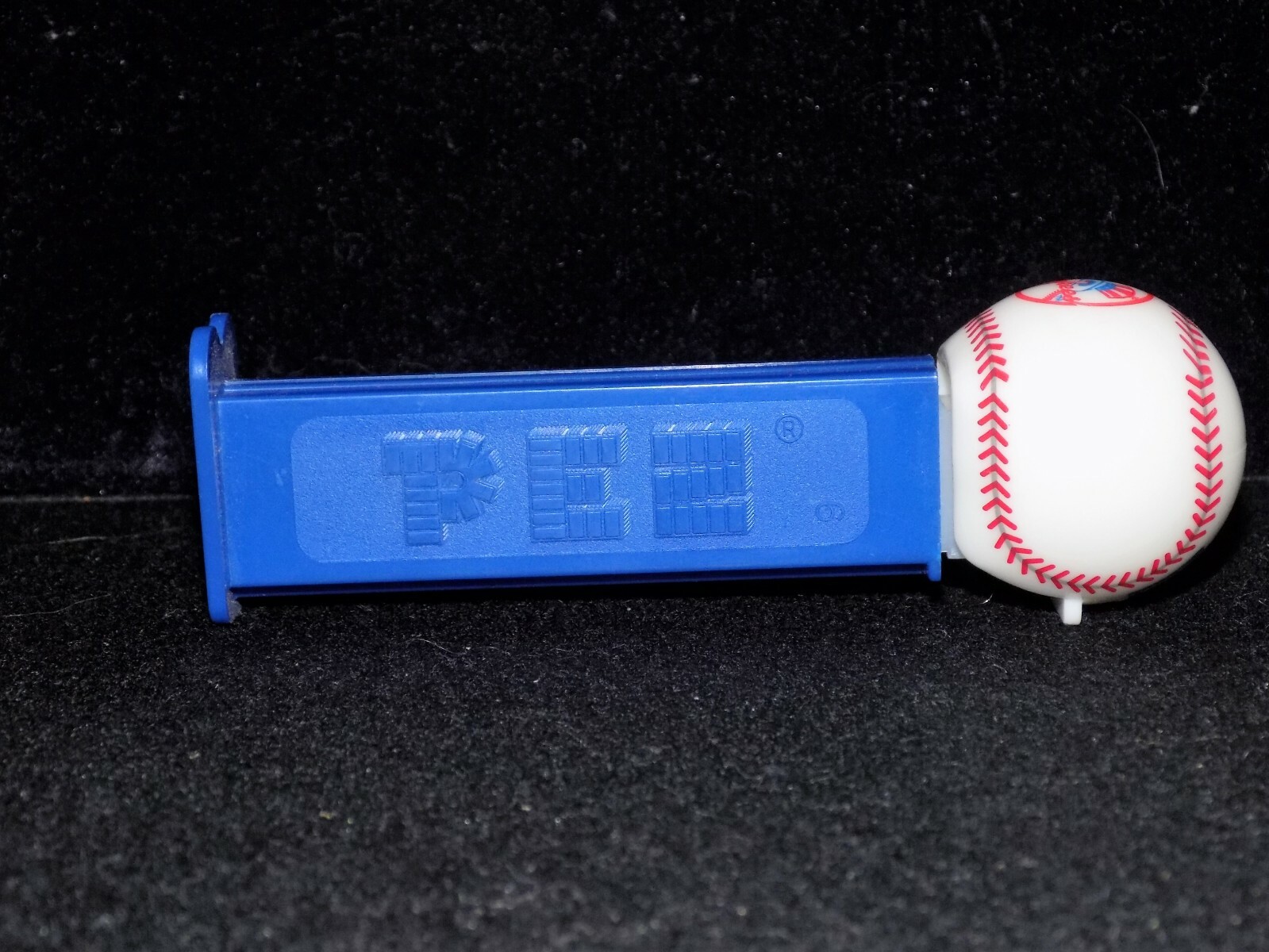 New York Yankees MLBP PEZ Dispenser U.S. Patent 5.984.285 | eBay