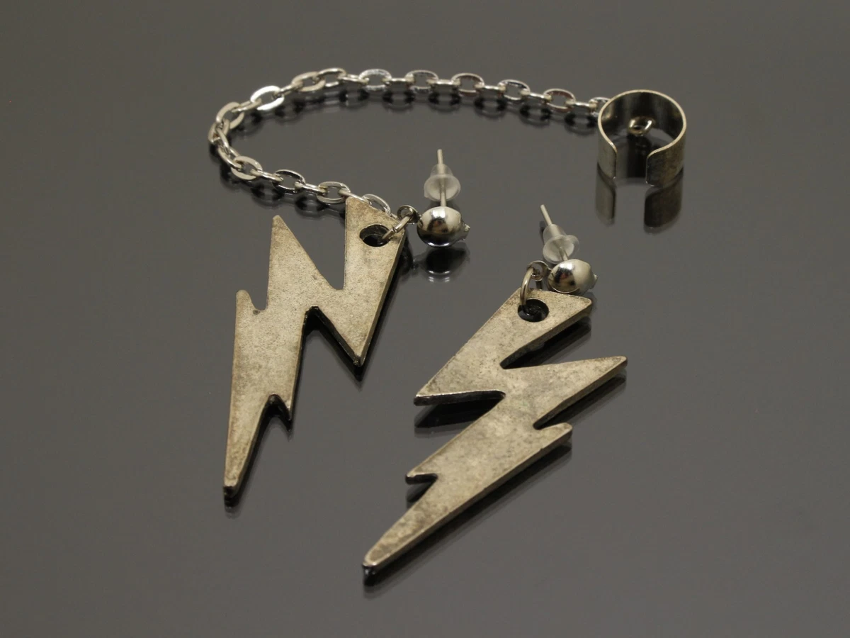 Flash Lightning Bolt On The Ear