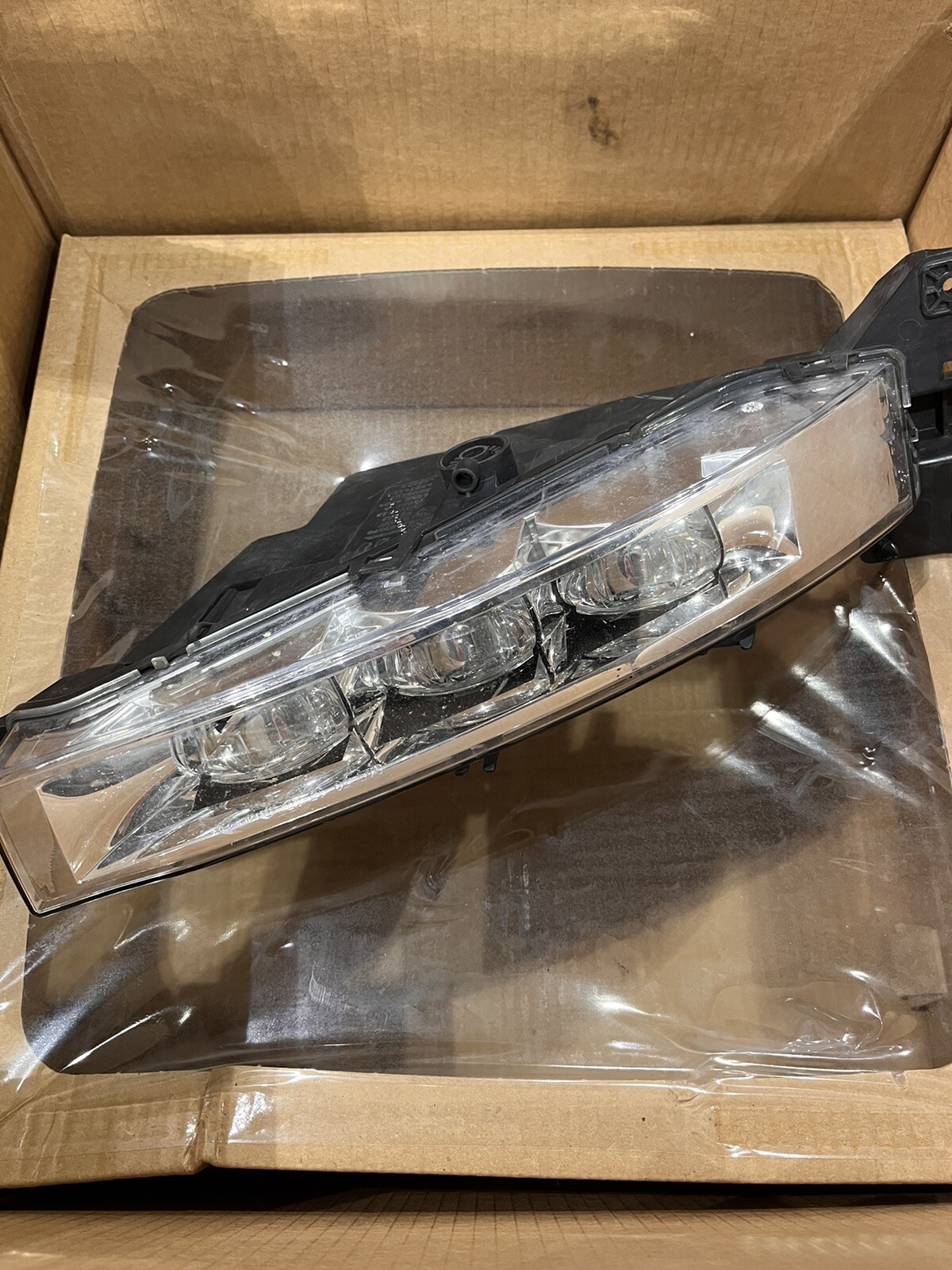 2015-2022 Genuine OEM Dodge CHARGER Front Fog Lamp RH Right 68214428AB ...