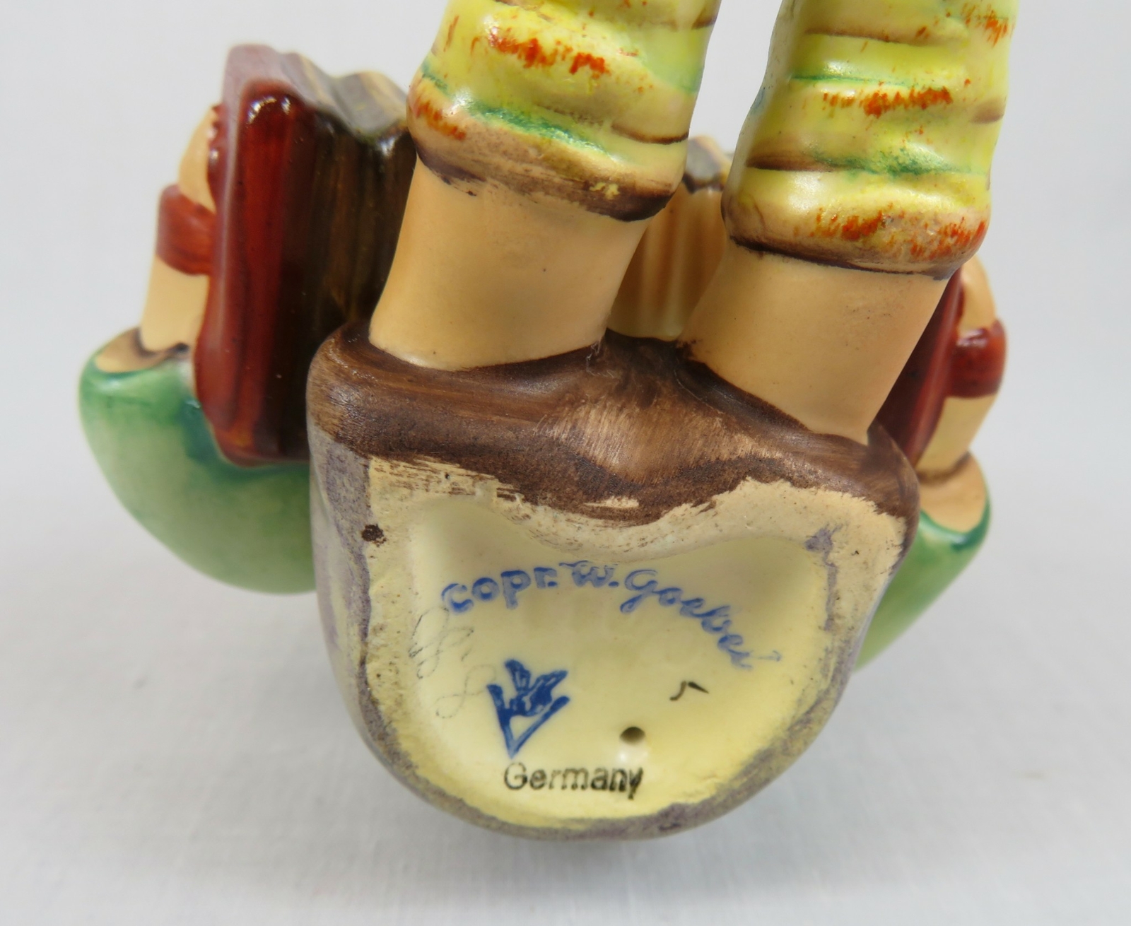 Hummel Goebel "Let's Sing" 3.5" #110/0 "FULL BEE" Collectible | eBay