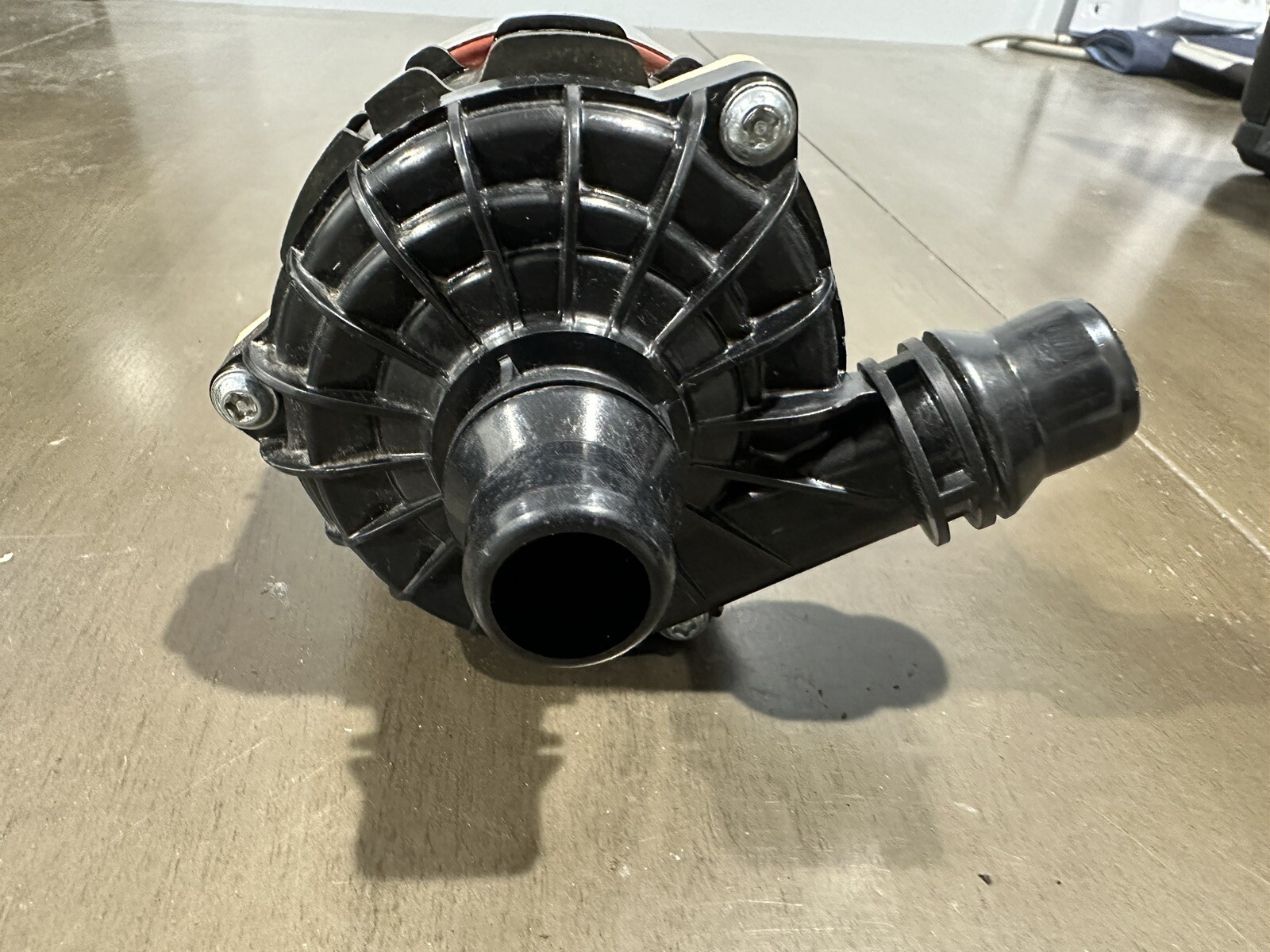 Left Electric Auxiliary Water Coolant Pump HY53-8B591-AB Aston Martin ...