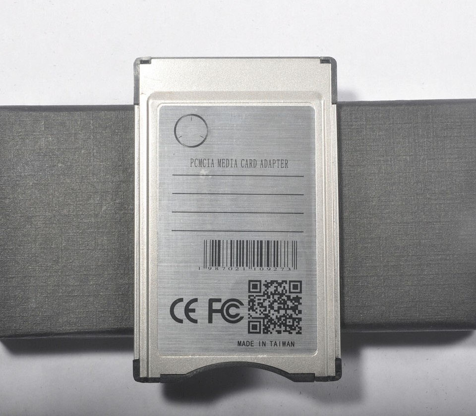 NEW Original PCMCIA TO SD PC CARD ADAPTER Reader SDHC up to 32GB 4 ...