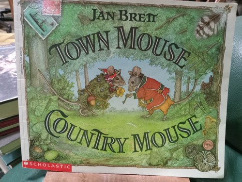 Town Mouse Country Mouse - Jan Brett - Scholastic Paperback | eBay