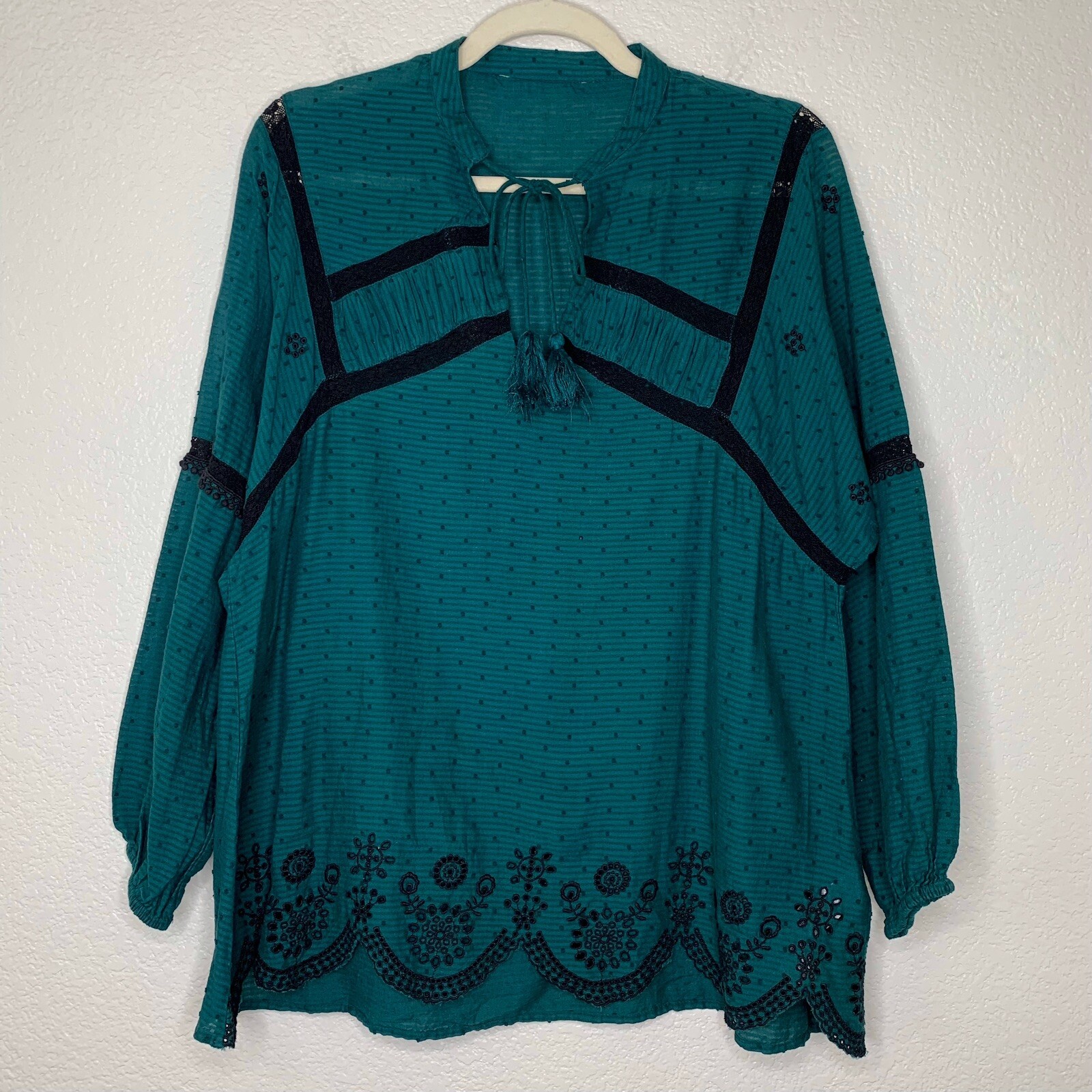 Zara Emerald Green Embroidered Eyelet Tassel Long Sle… - Gem