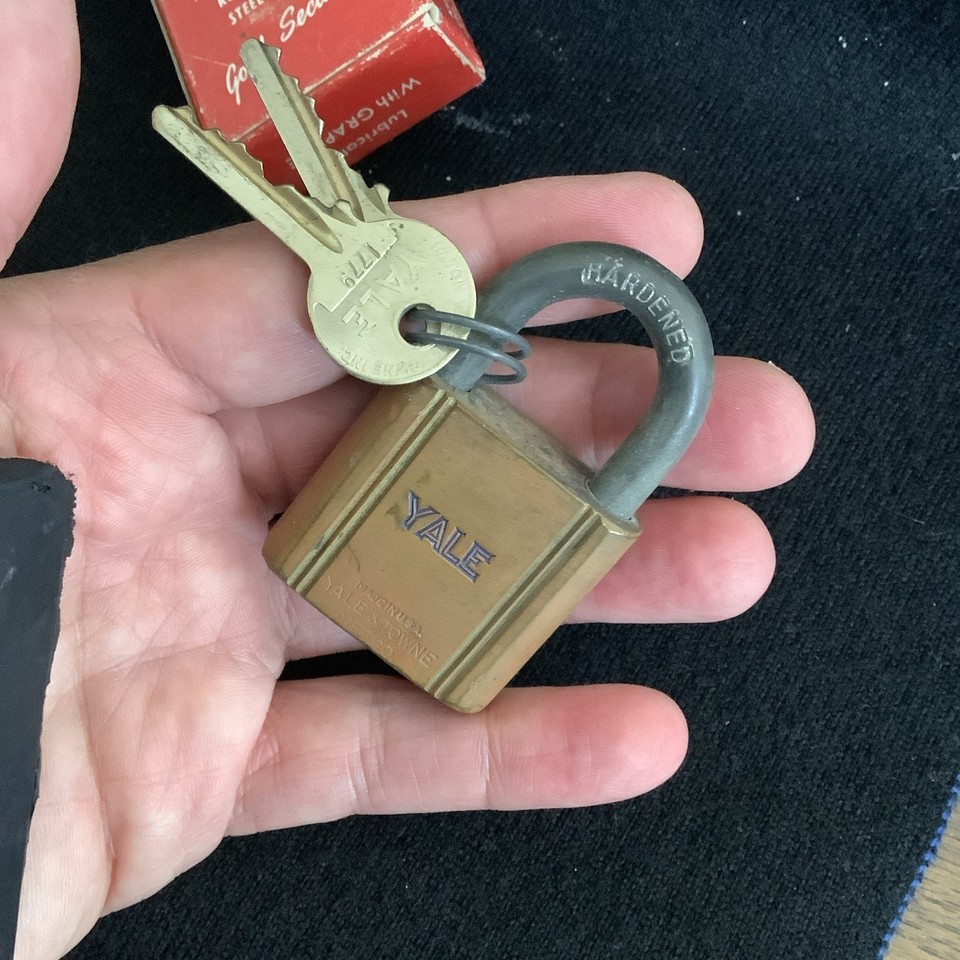 Vintage YALE Disc-Tumbler Padlock 602 NOS 2 KEYS Steel USA | eBay