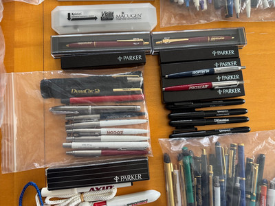 Pharmaceutical Drug Rep Advertising Pens Lot of over 380, 15 Parkers ...