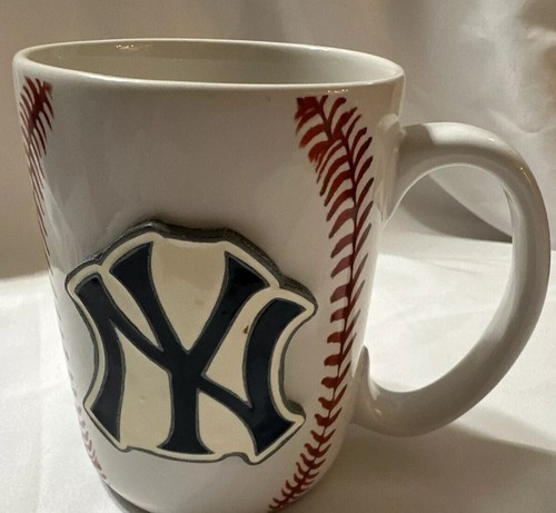 MLB New York Yankees Baseball Coffee Mug Cup Embossed Pewter Logo ...