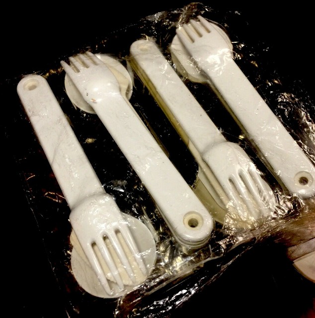Tupperware on The Go Cutlery 4 Sets Silverware Fork Knife Spoon Snap ...