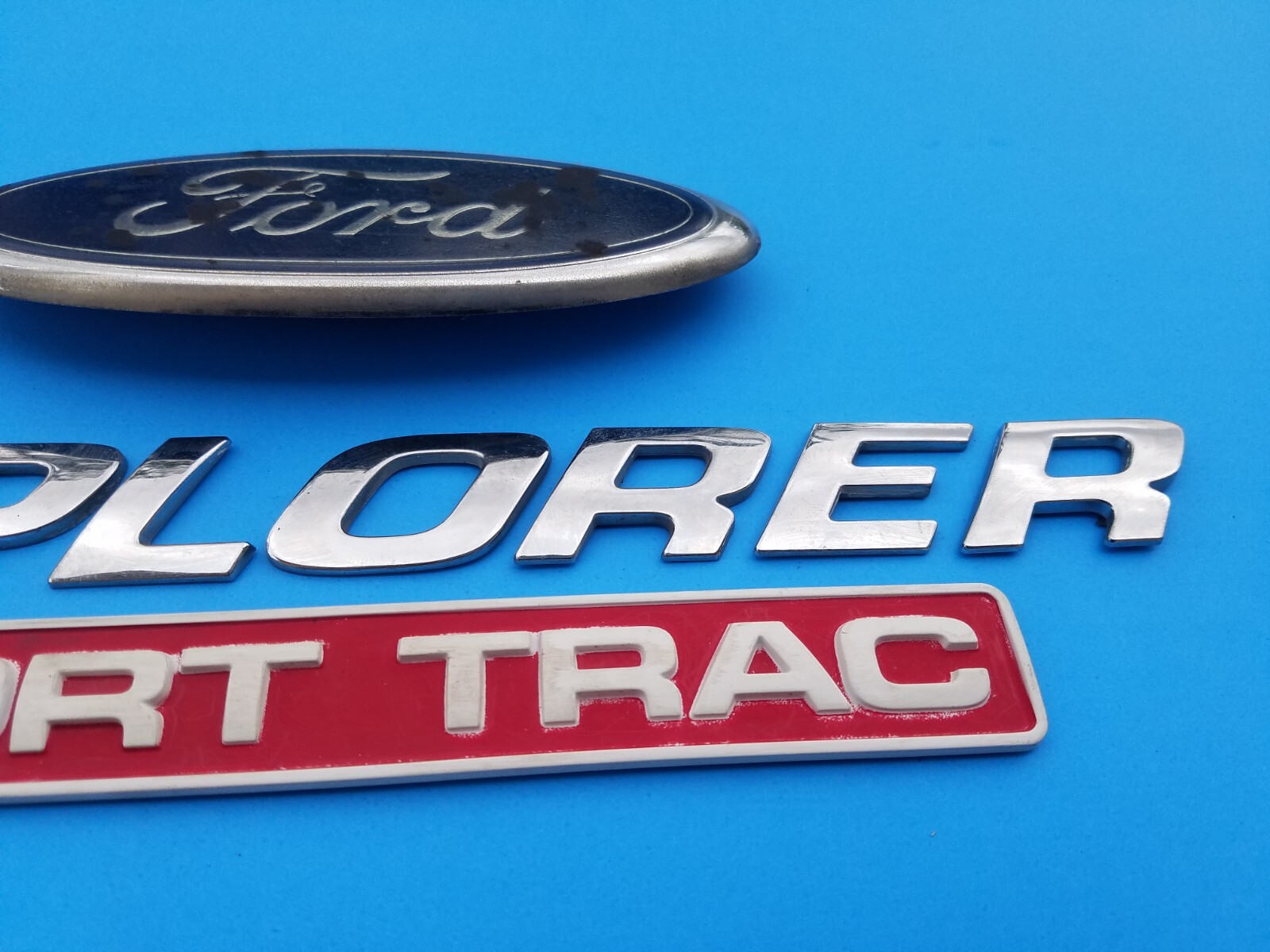 02 03 04 05 FORD EXPLORER SPORT TRAC REAR LID EMBLEM BADGE SYMBOL SET ...