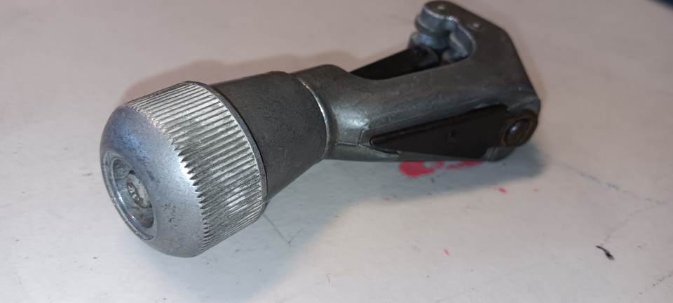 Hi-Duty 274-FB Tube Cutter Imperial Eastman Chicago USA Pat No 2784618 ...
