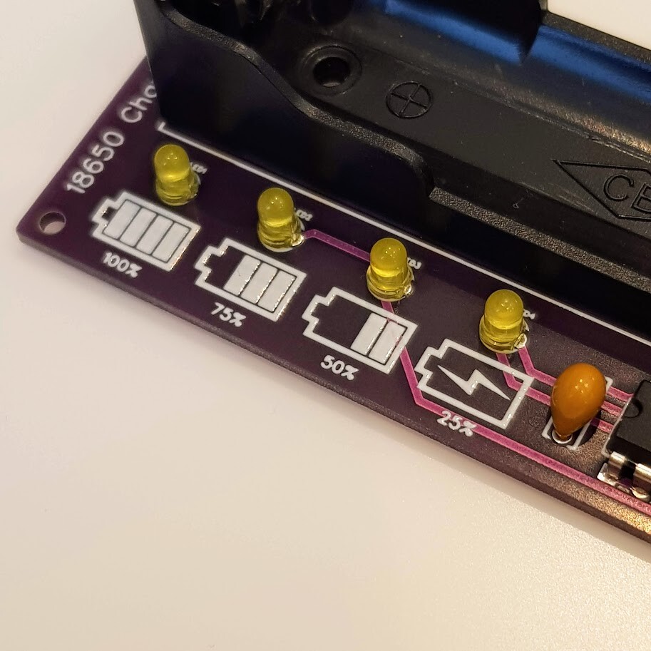 CARICABATTERIE E TESTER PER BATTERIE LITIO 3,7V - CHIP HT3786D 400MAH ...