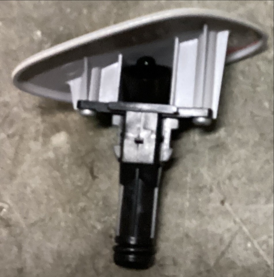 01-03 LEXUS LS430 DRIVER LEFT SIDE HEADLIGHT WASHER NOZZLE COVER CAP ...