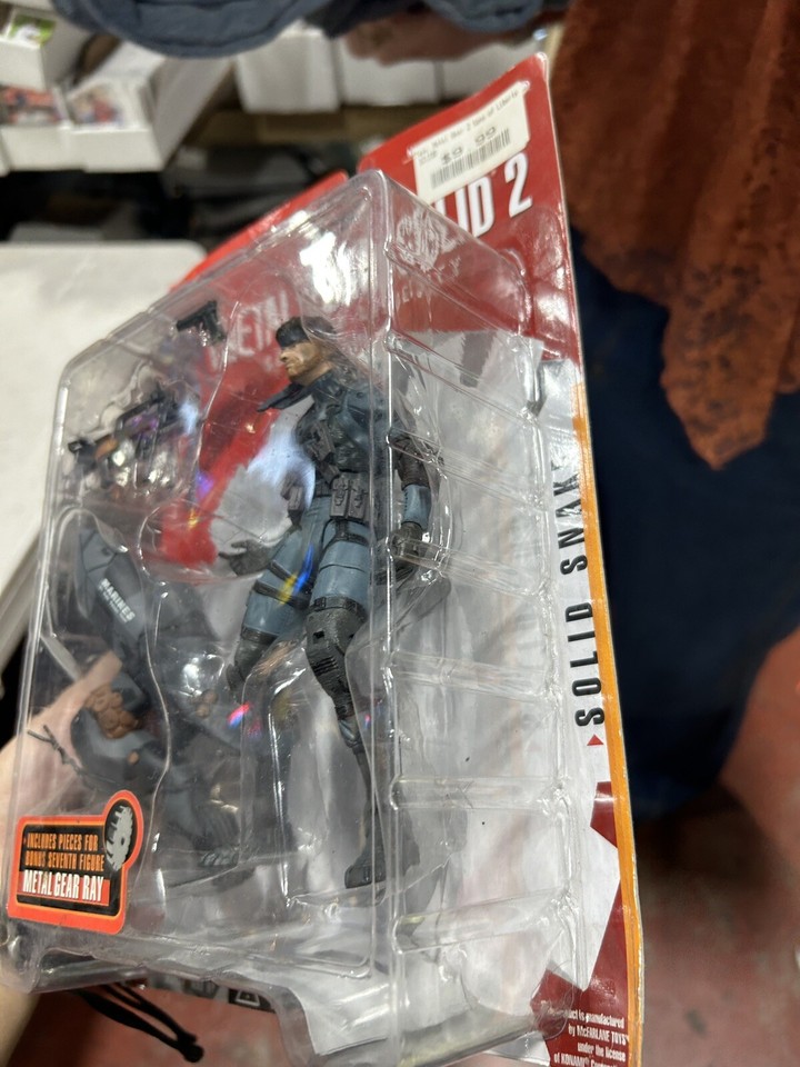 Metal Gear Solid 2 - SOLID SNAKE Action Figure (McFarlane Toys, 2001 ...