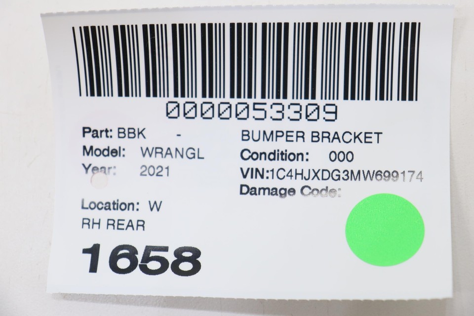 2018-2025 JEEP WRANGLER REAR RIGHT BUMPER CLOSE OUT COVER BRACKET OEM ...