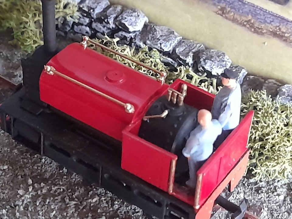 RED OO9 009 Hunslet quarry Narrow Gauge Loco On Brand New KATO 109 ...
