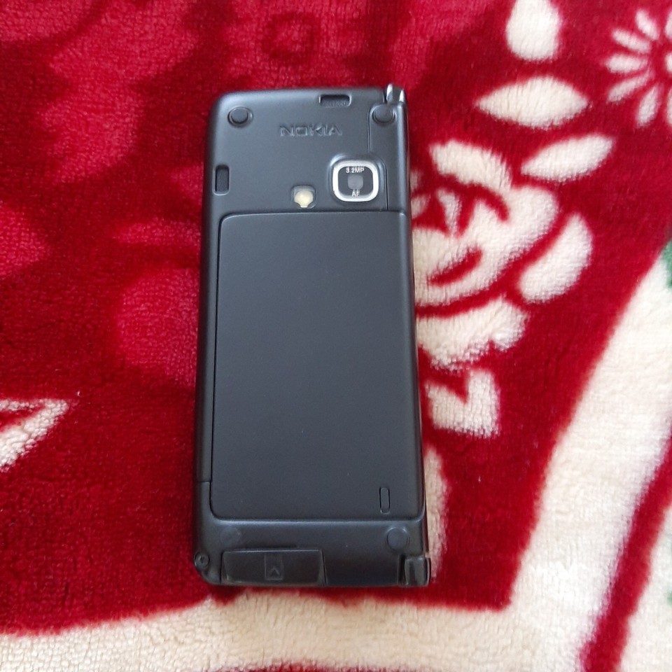 Nokia E90 Communicator - Unlocked Mobile Phone - in Box, Brand New ...