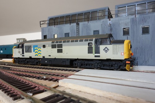 Lima OO Class 37 Diesel Locomotive 37418 Railfreight Petroleum Sector ...