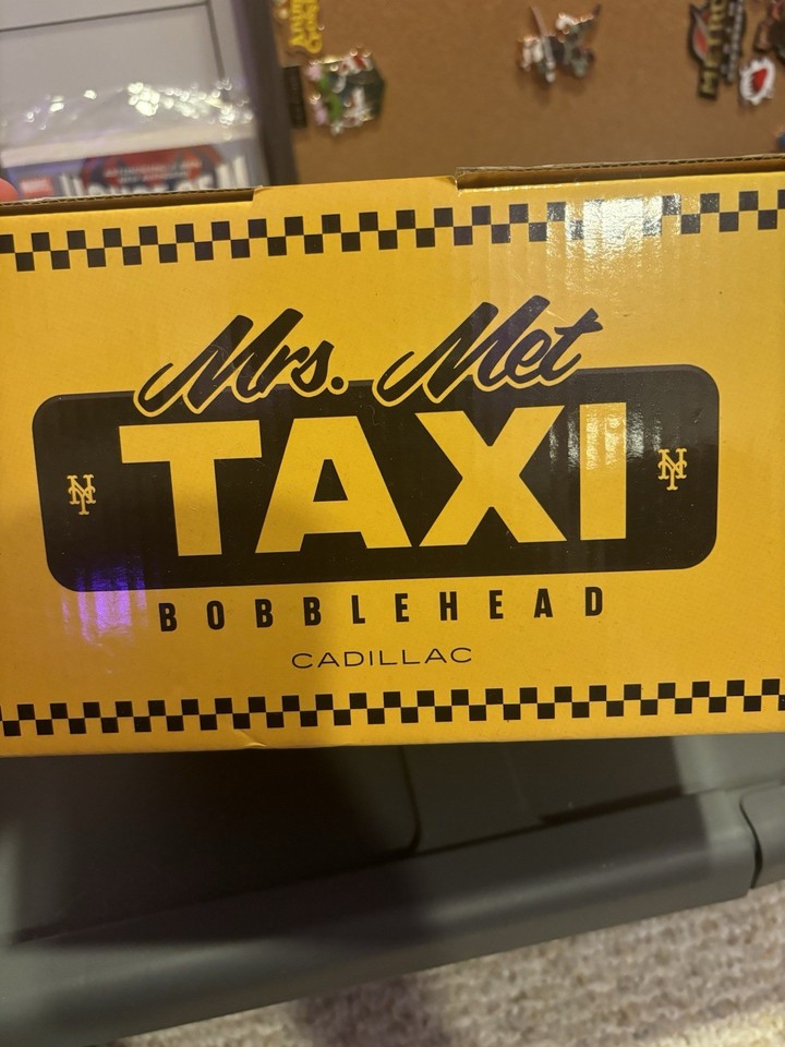 2025 NY Mets Mrs. Met Taxi Cab Bobblehead 9/13/2025 SGA. New in Box | eBay