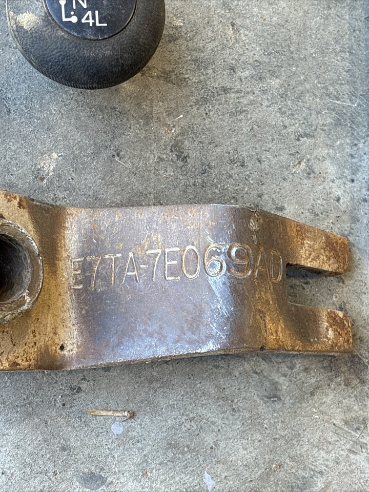 Ford C6 to BW1356 Transfer Case Shifter RARE 1987-96 F150 E7TA-7E069-AD ...