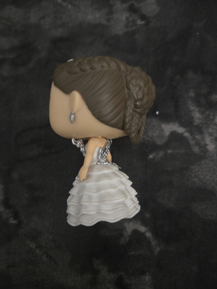 Funko Pop! Vinyl: The Hunger Games - Katniss Everdeen (Wedding Dress ...
