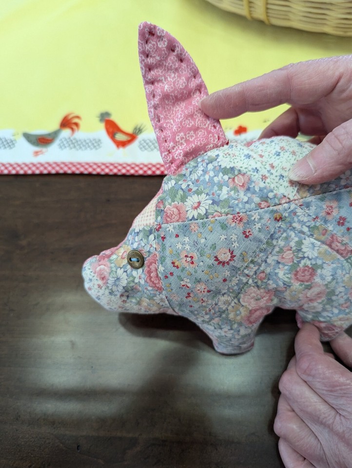 PRIM Set/"3 Little PIGS" hm w/Up-cycled VTG Patchwork QUILT x BOWL/BASKET FILLER | eBay