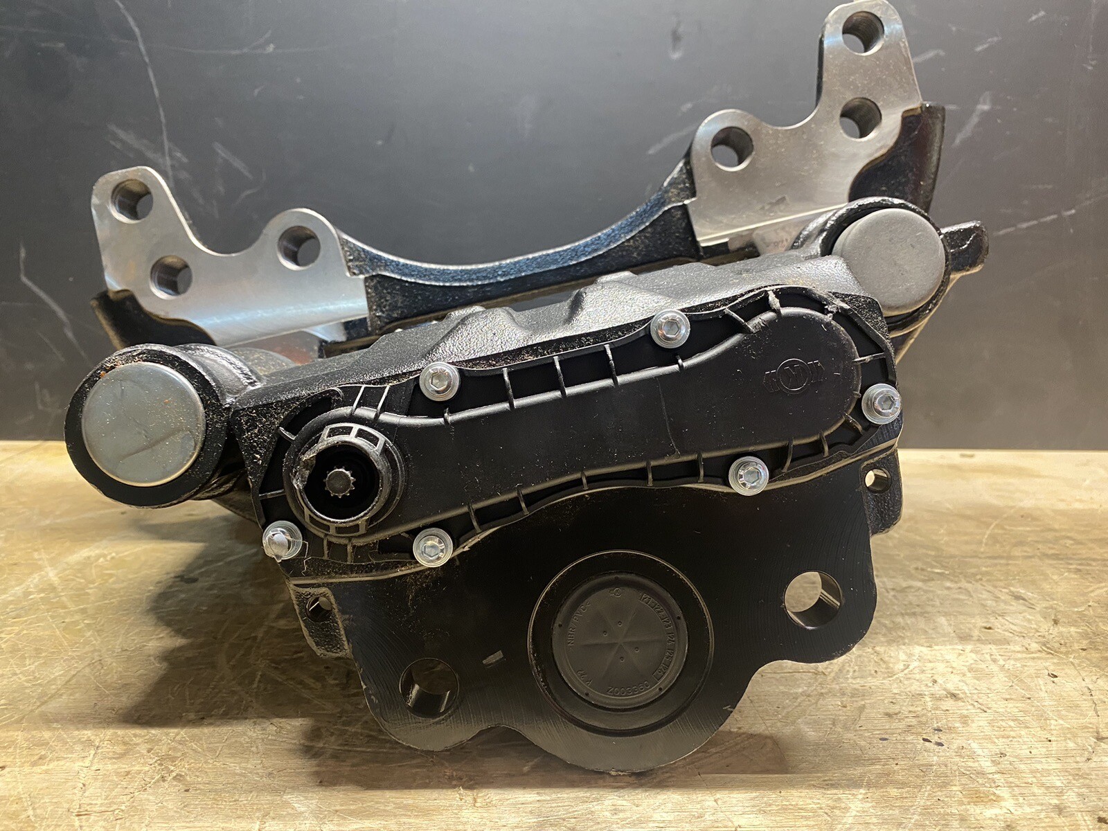 Genuine Bendix Air Disk Brake RH Caliper K149714SC ABD22XLT - OB for ...