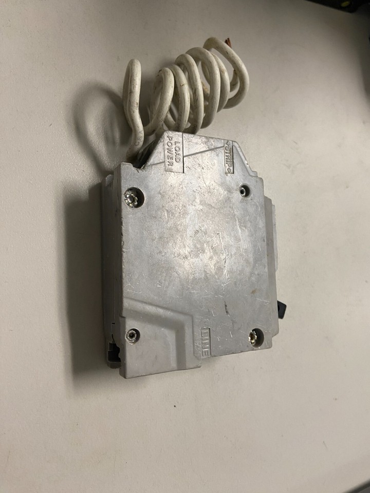 Circuit Breaker GE THQL1120AF2 20 Amp 1 Pole GREY BREAKER BLACK SWITCH ...