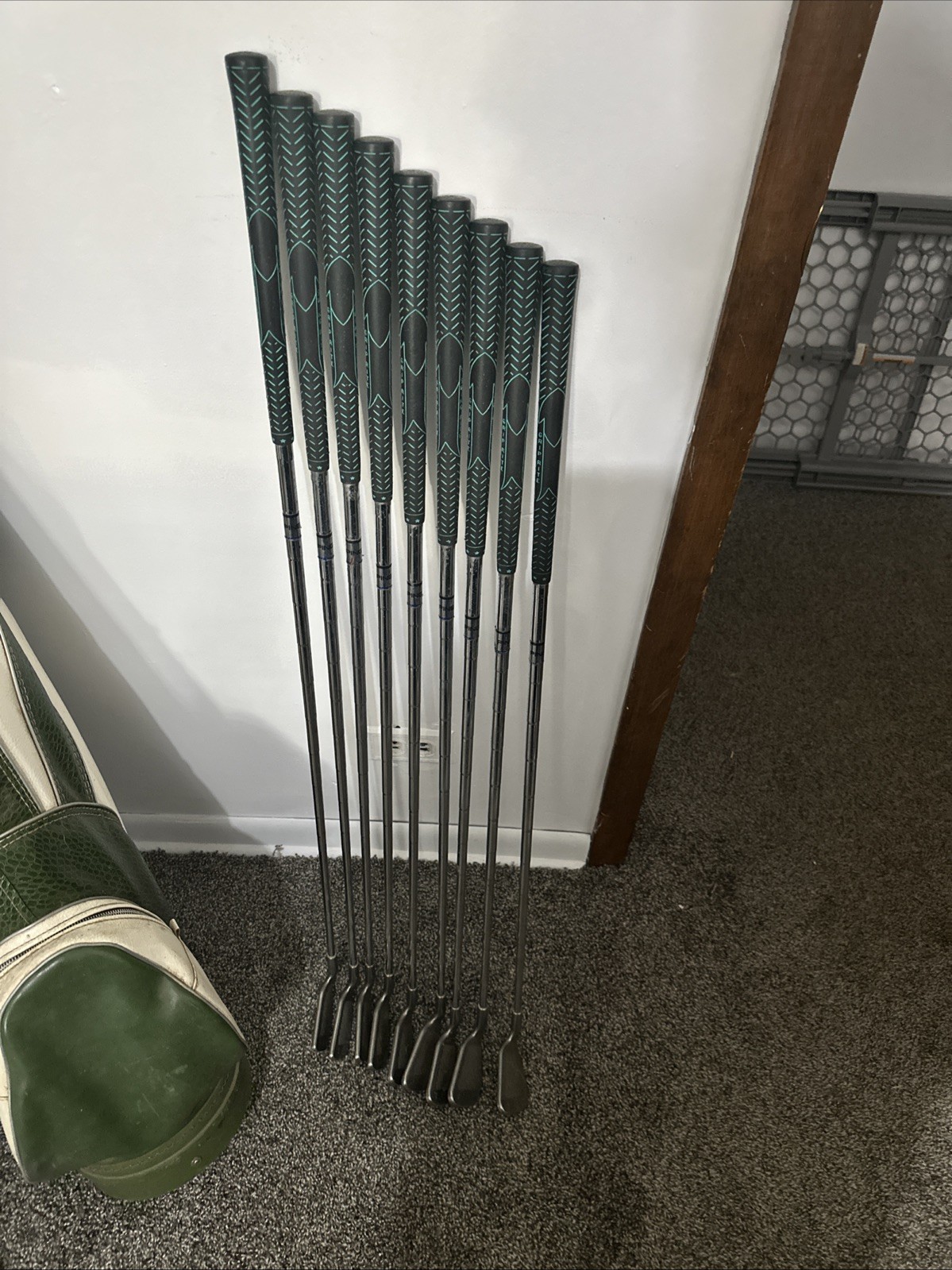 Ping Eye 2 Iron Set 1 - 9 Red Dot - right handed square grooves | eBay