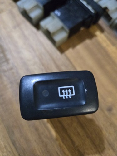 GENUINE GM VR VS DASH REAR WINDSCREEN DEMISTER SWITCH / BUTTON - WINDOW ...