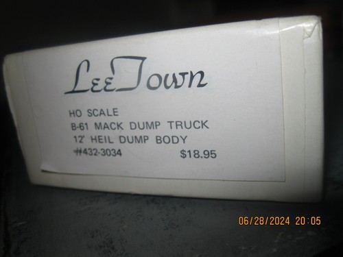 Ho scale. Lee Town Mack dump truck. Metal kit | eBay