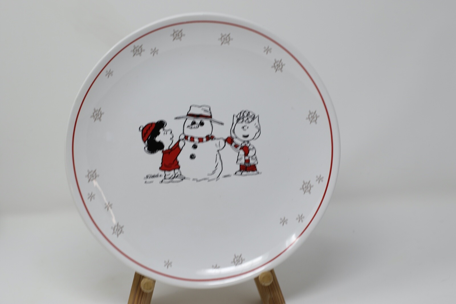 Peanuts Snoopy Hallmark Winter Scene Set of 7.25" Plates | eBay