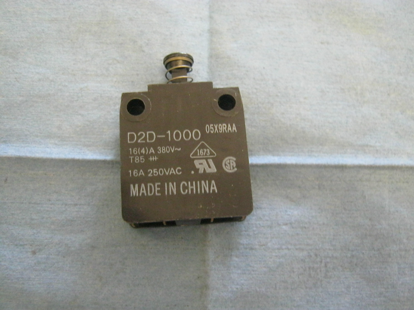 Omron Model: D2D-1000 Electromechanical Switch Door Interlock. New Old ...