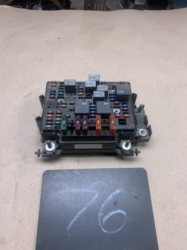 1999-2002 Chevrolet Silverado 1500 Junction Fuse Block Box computer ...