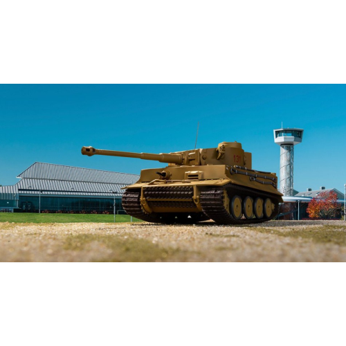 TIGER 131 RESTORED AND OPERATED BY THE TANK MUSEUM BOVINGTON 1:50 Corgi ...