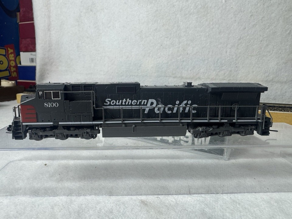 Kato N Scale Southern Pacific C44-9w Diesel Locomotive #176–3601 | eBay