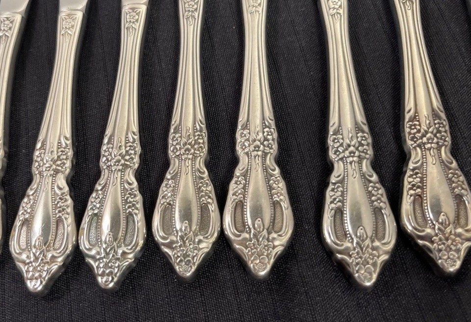 Oneida Distinction Deluxe HH Raphael Stainless Set of 8 Dinner Knives ...
