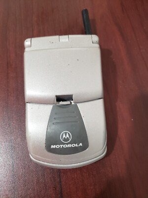 Motorola Model: P8767 Flip Phone Vintage Phone Untested No Power Cord ...