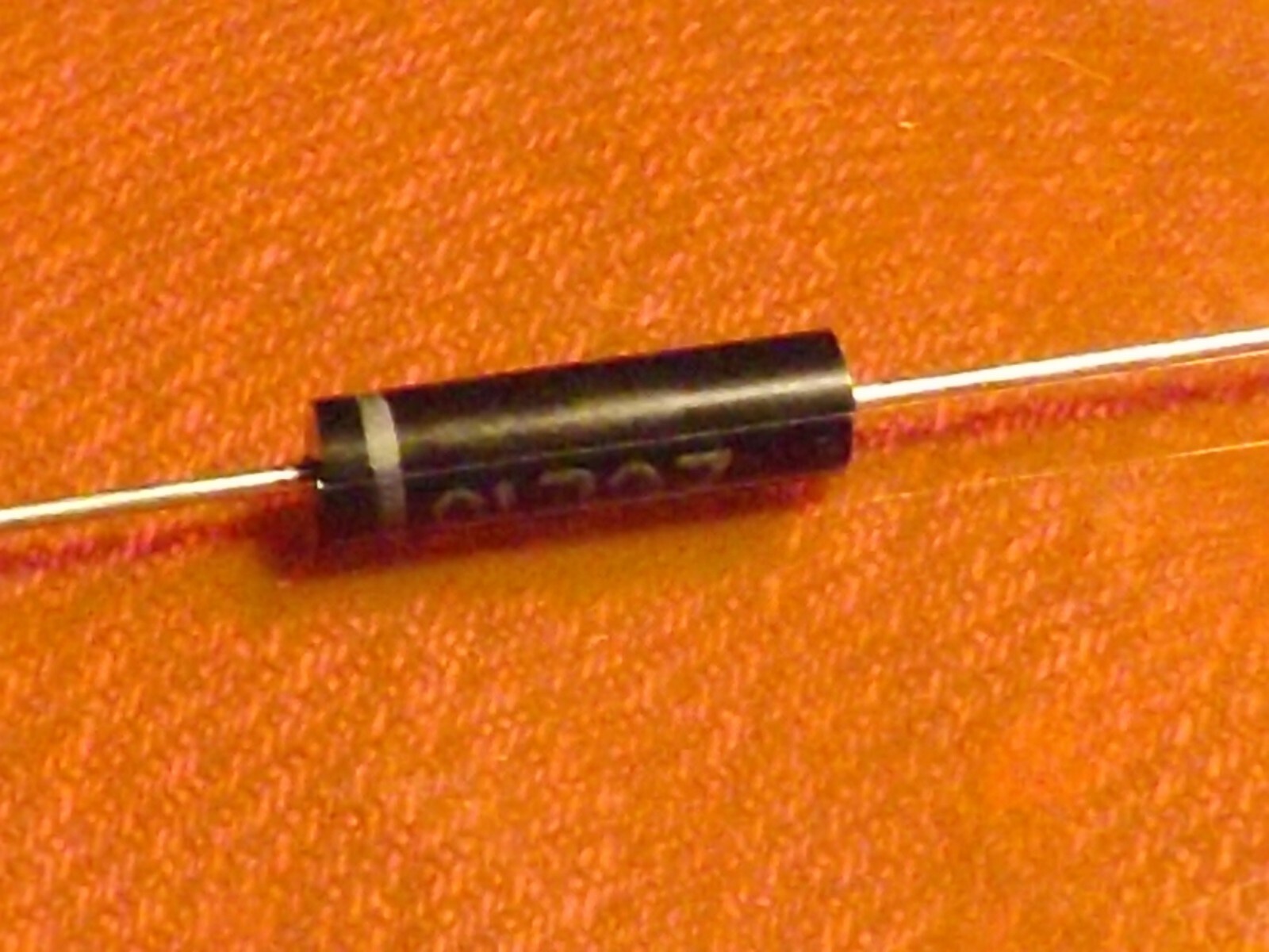 UX-F2CL15 15KV, 150mA, Fast Recovery High Voltage Diode 15 x 4.3 x 0 ...