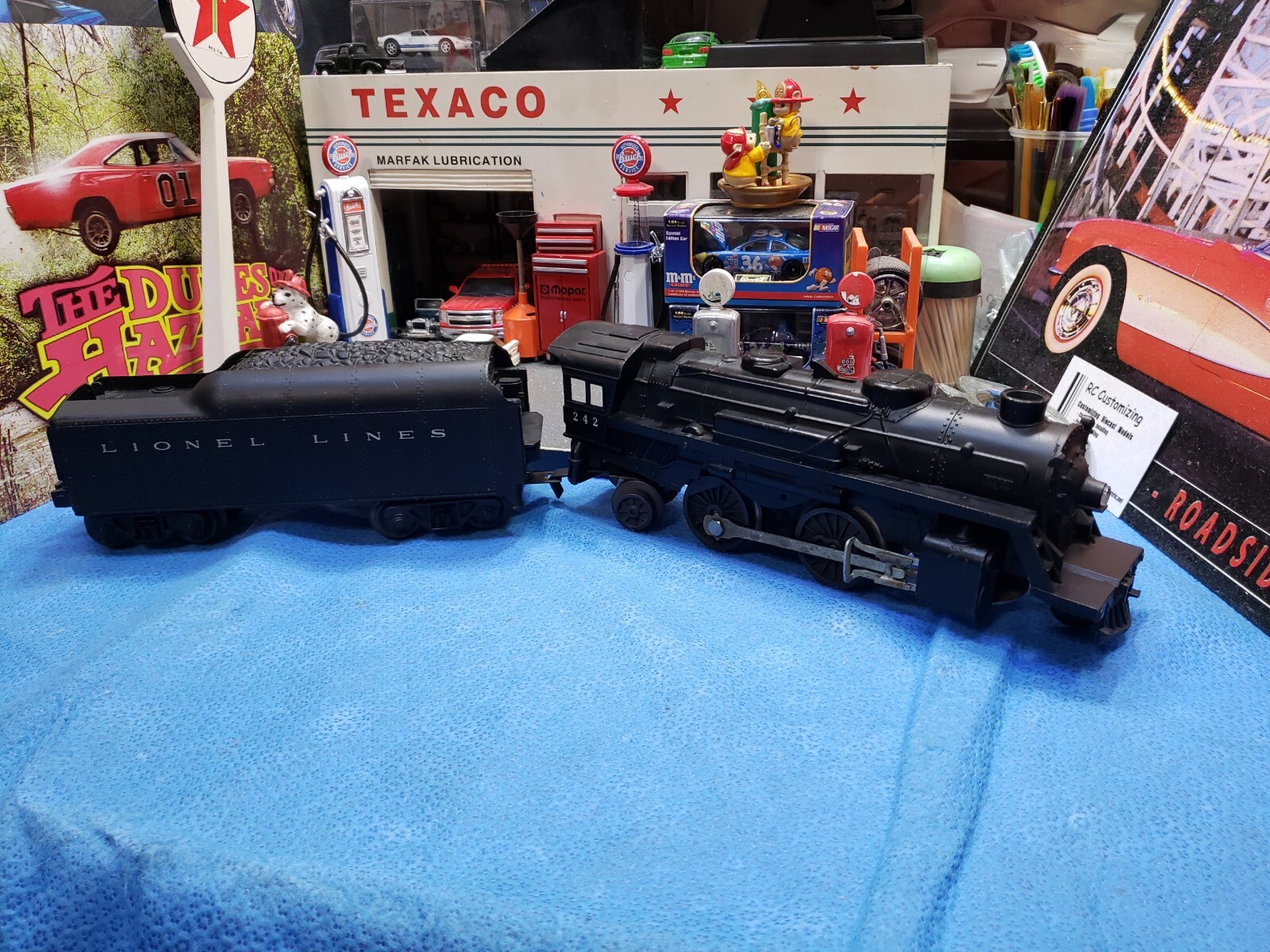 VINTAGE Lionel 2-4-2 Columbia Steam Locomotive & 242T Coal Tender ...
