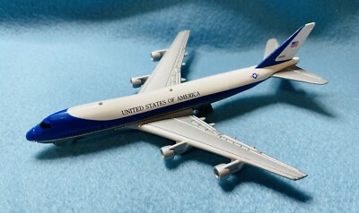 ERTL UNITED STATES OF AMERICA AIR FORCE ONE - No. 1499 - NOS - 1989 ...