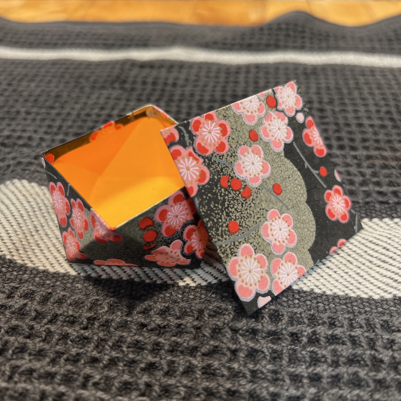 Vintage 90’s handmade Japanes origami small paper Trinket box | eBay