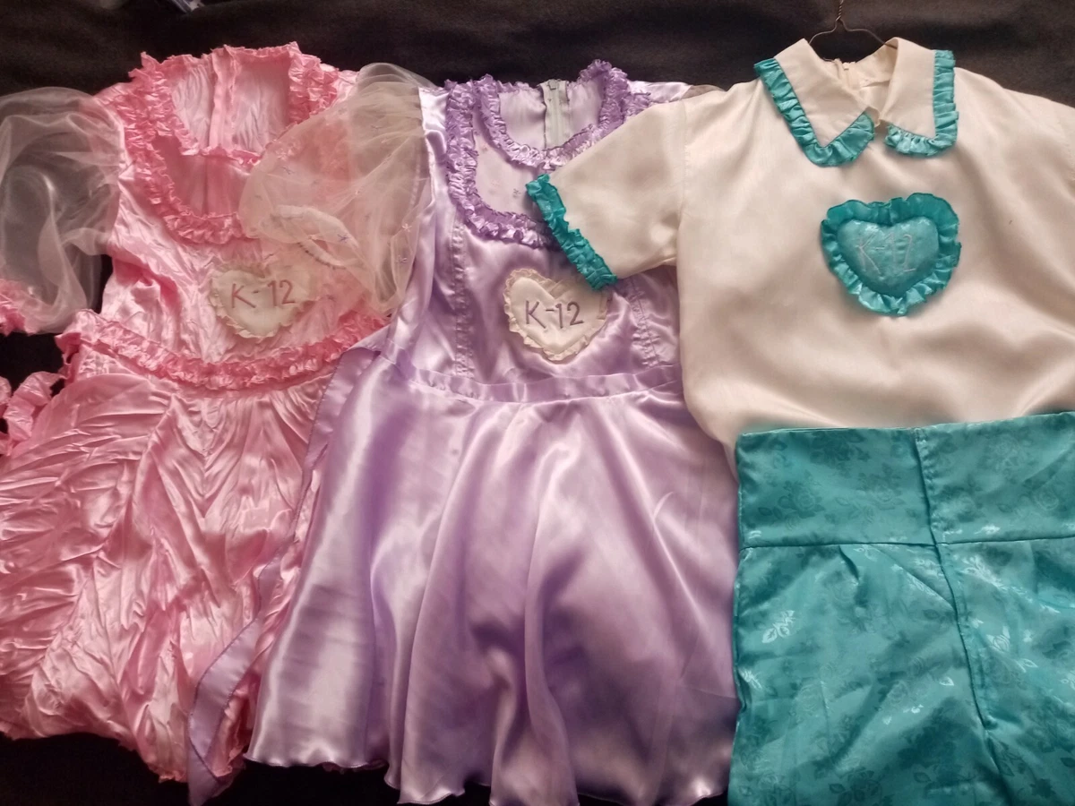 Melanie Martinez Outfits