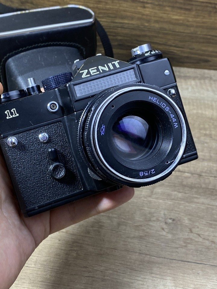 Zenit 11 SLR with Helios-44M Made in USSR Film Camera #8940 | eBay