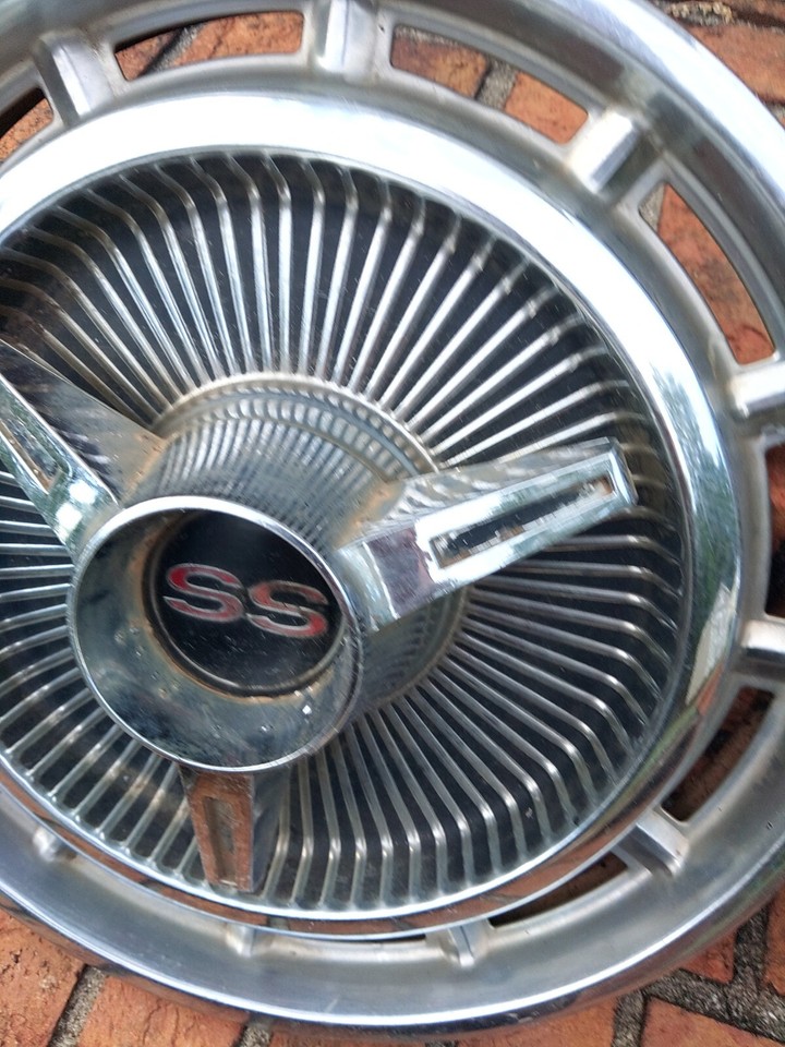 Set of 4 OEM Vintage Chevy Impala SS 14" Spinner Hubcaps Wheel Covers ...