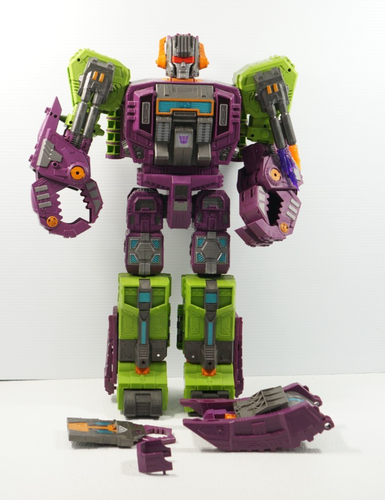 Transformers WFC Earthrise Scorponok Titan Class Figure Hasbro | eBay
