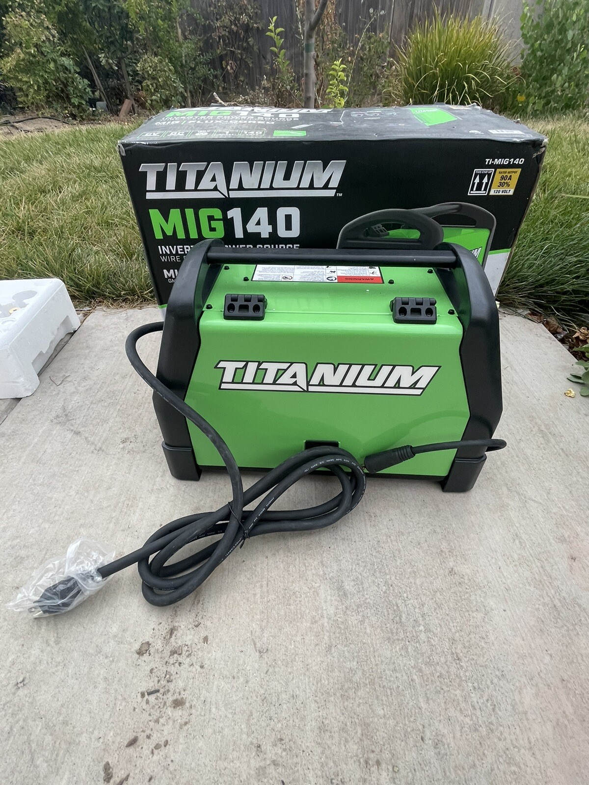 TITANIUM UNLIMITED 140 Professional Multi-process Welder with 120V ...