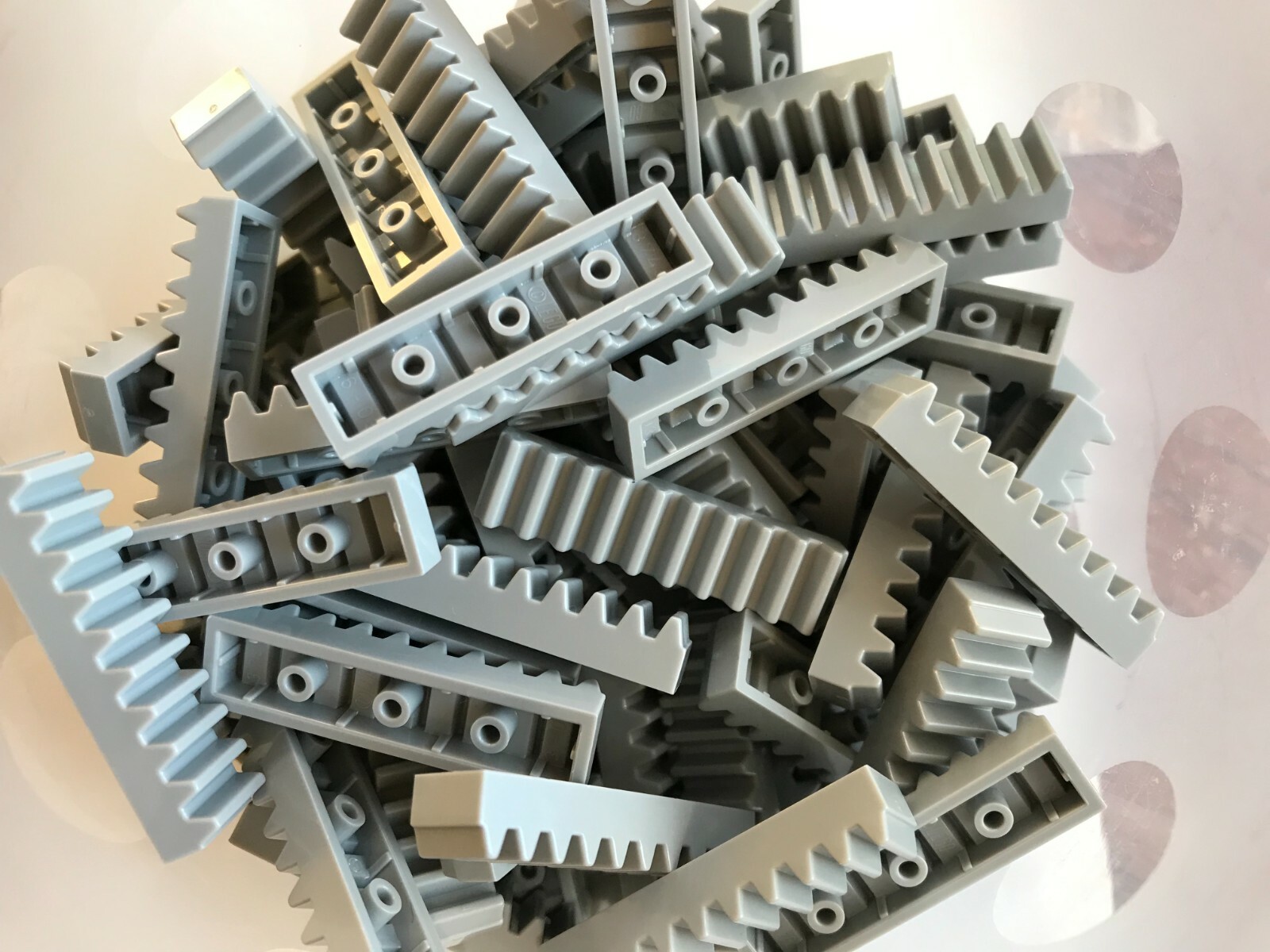 LEGO- NEW #3743-LIGHT BLUISH GREY-TECHNIC-GEAR RACK 1 X 4 -5 PIECES | eBay