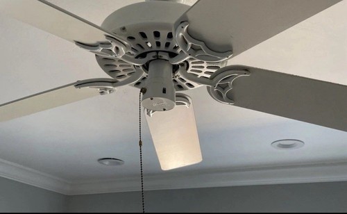 Hunter Original Ceiling Fan White,model#23856-Year 2001. 5 Blades 52 ...