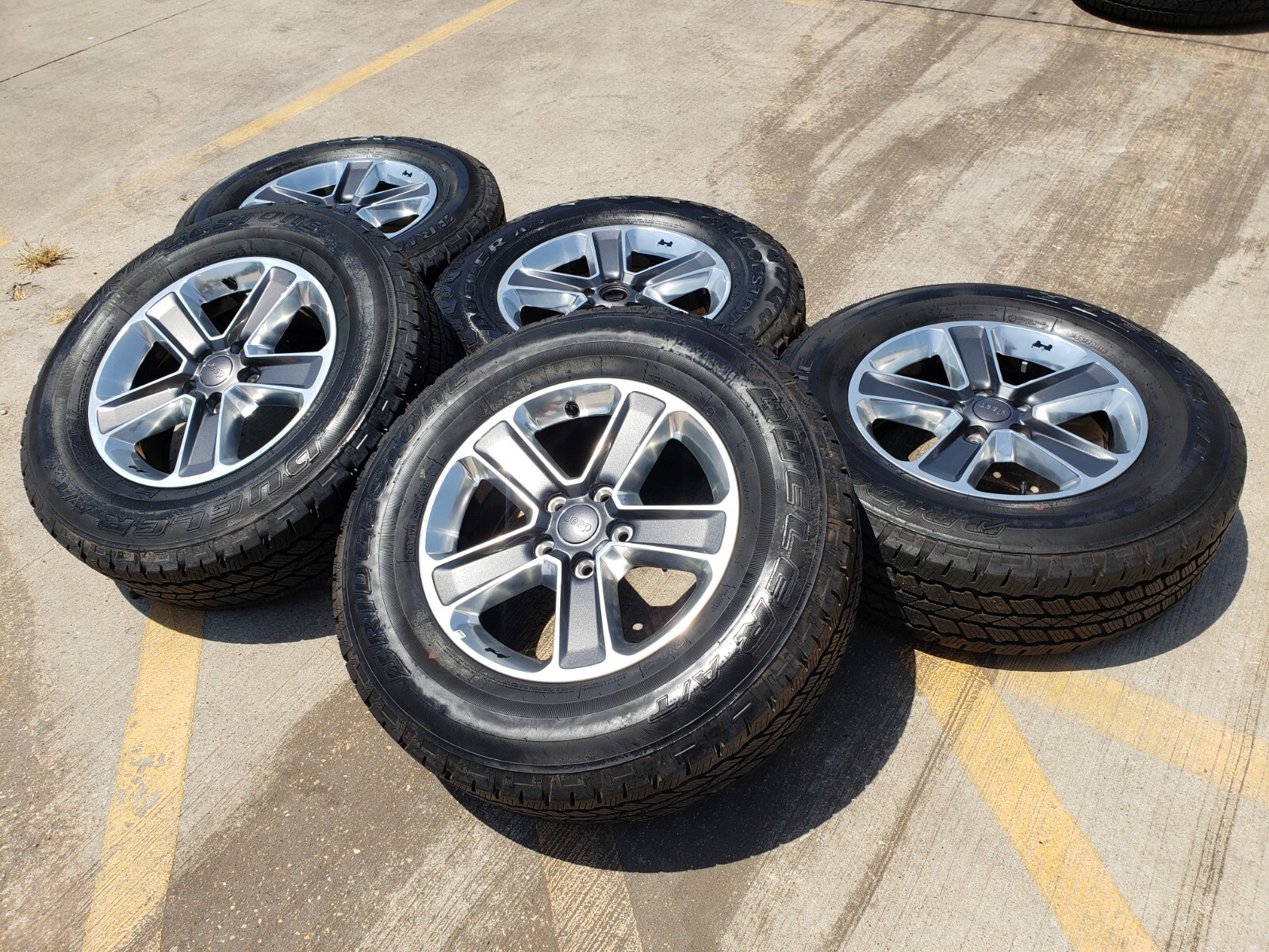 18" Jeep Wrangler Sahara Rubicon OEM wheels rims 9221 9255 tires A/T ...