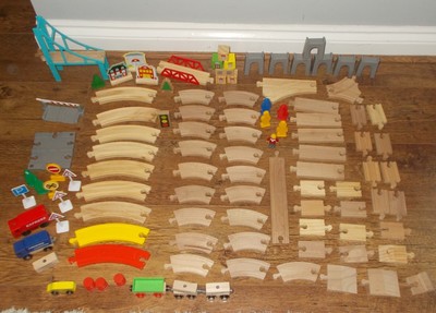 BUNDLE WOODEN BRIO THOMAS COMPATIBLE TRAIN TRACK RD CURVE BRIDGE PEOPLE ...